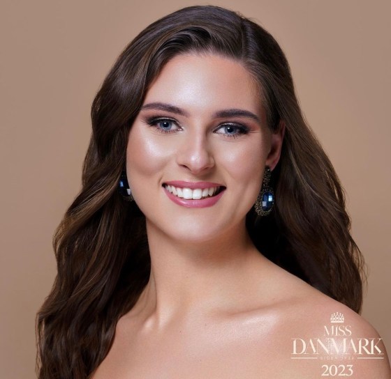MISS DINAMARCA 2023 🇩🇰 ES • NIKOLINE UHRENHOLT - Reinas de Belleza Int ...