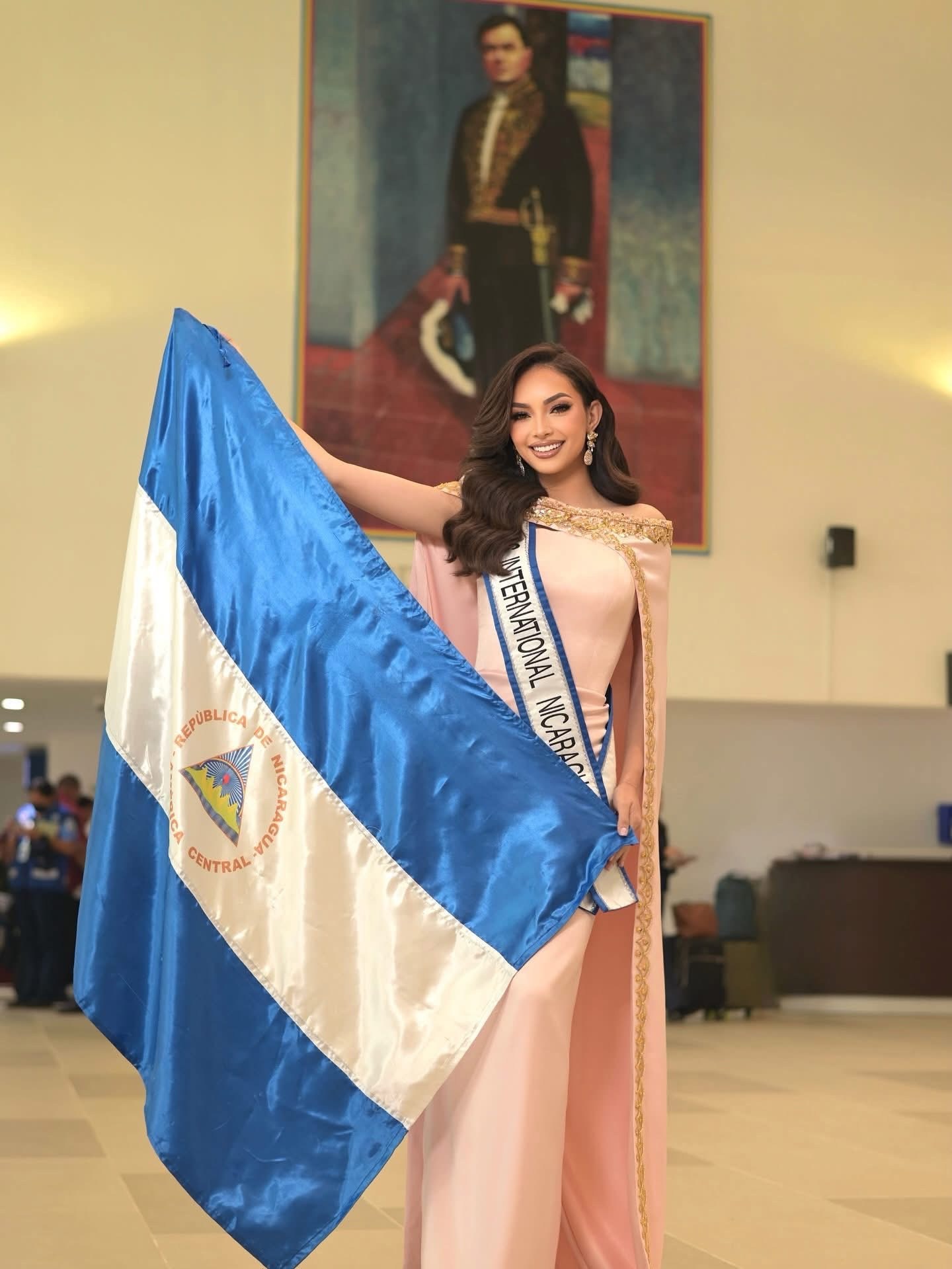 Y ASI SALE LA MAXIMA NICARAGUA AL MISS INTERNATIONAL - Reinas de ...